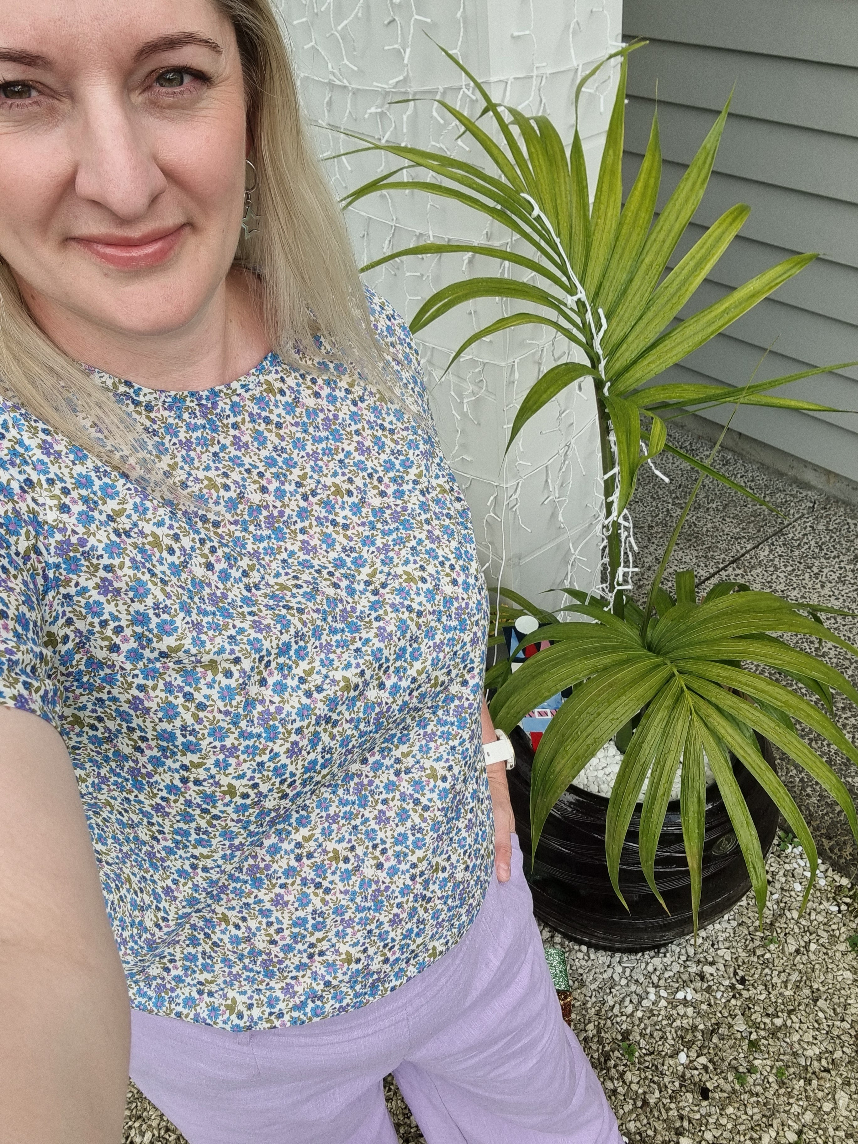 Emily Top, Blue Floral – Love & Glory